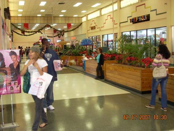Locations Hub - Lauderhill Mall